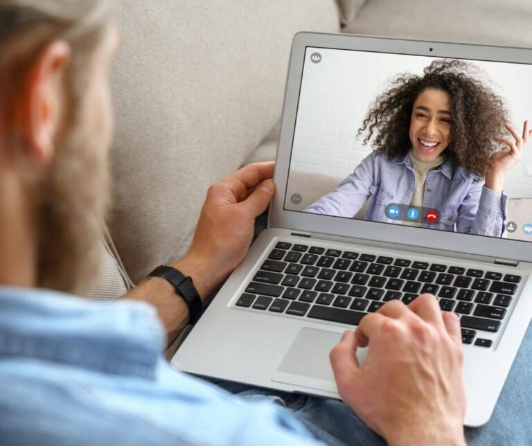 How to Get Paid to be a Virtual Friend