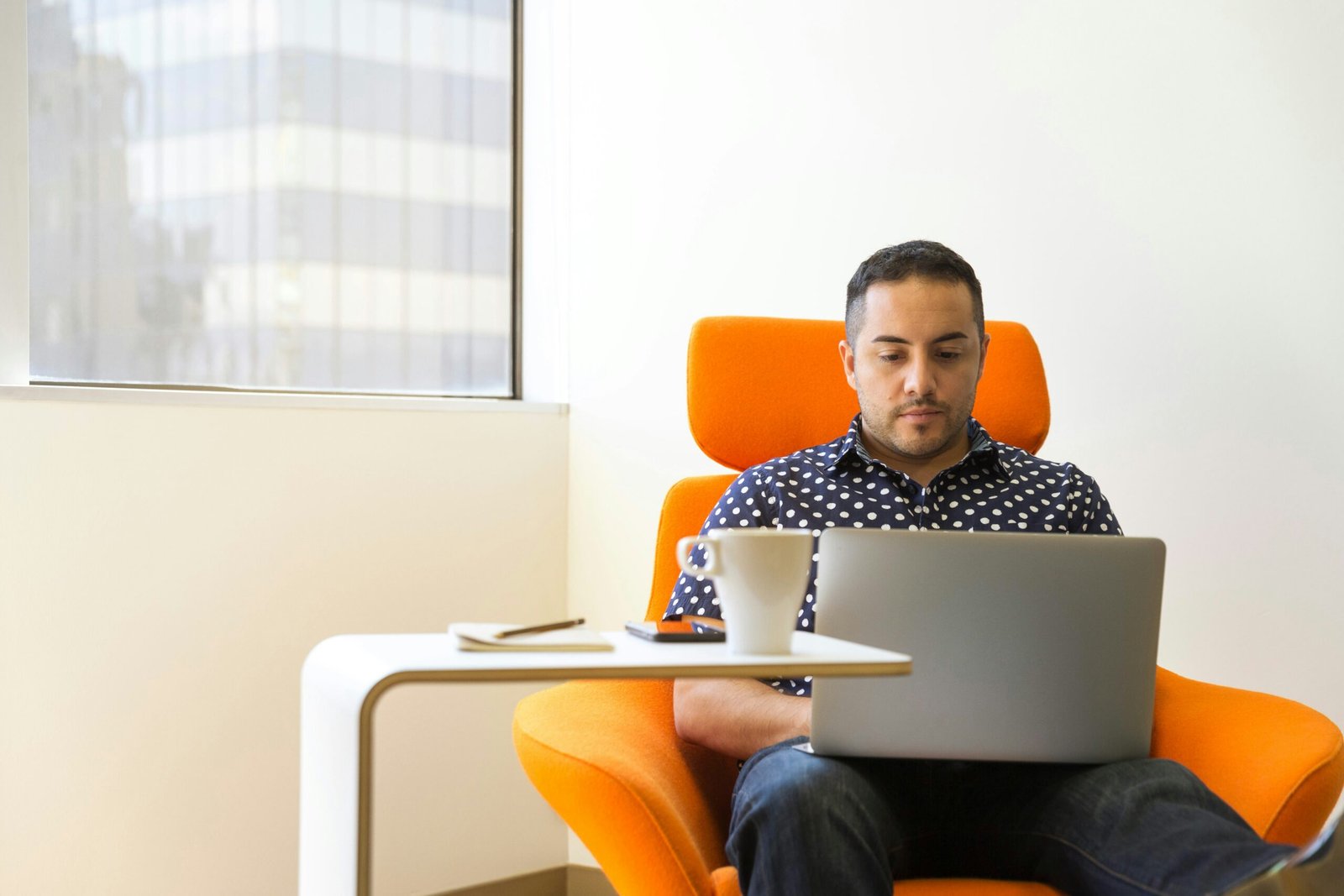 47 Entry Level Remote Jobs That Are Always Hiring